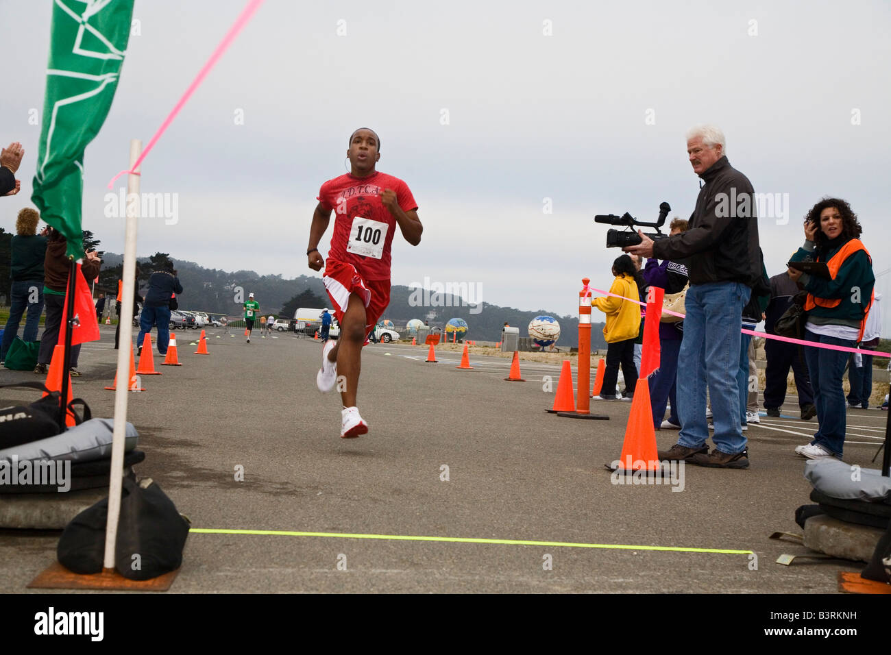 Race finish line hi-res stock photography and images - Alamy