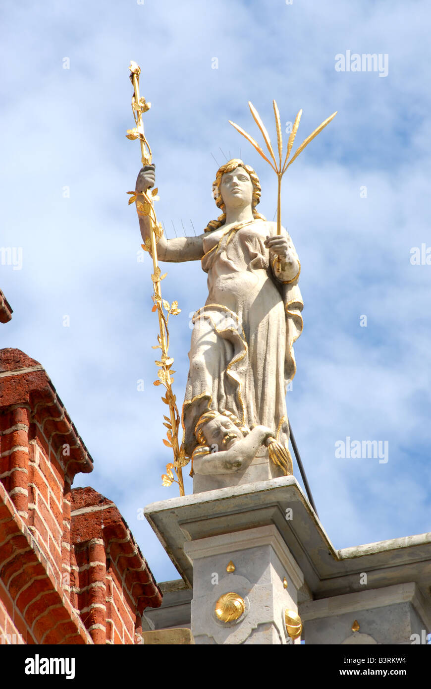 Statue statues gdansk hi-res stock photography and images - Alamy