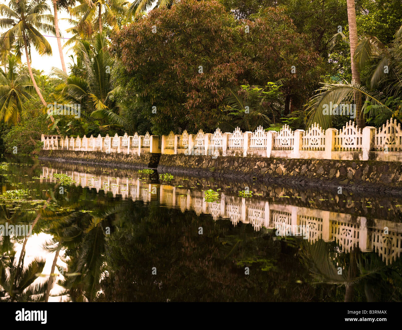 Kerala gates hi-res stock photography and images - Alamy