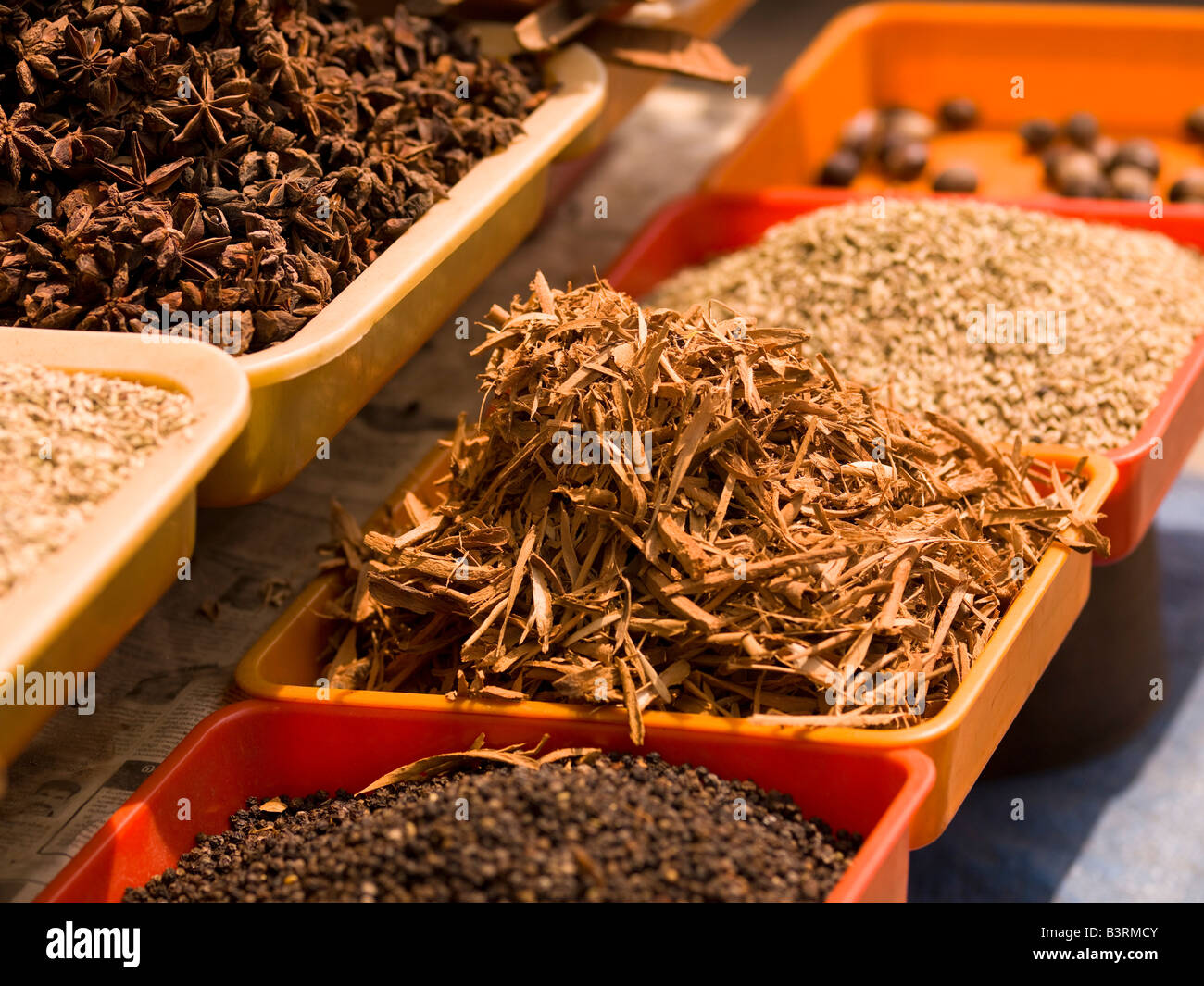 Indian trays hi-res stock photography and images - Alamy