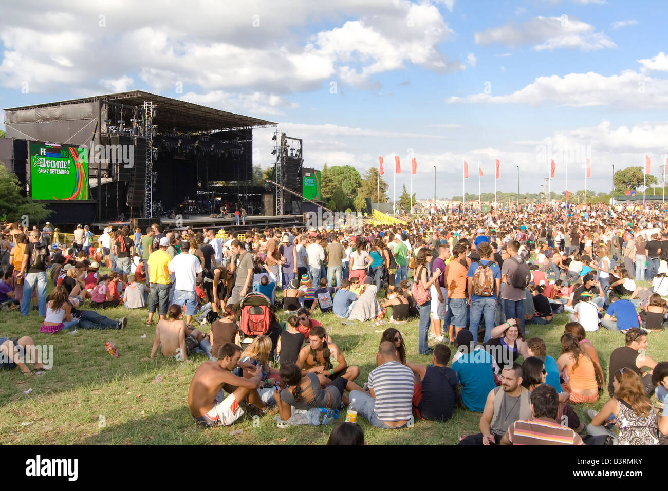 Crowd in a concert at the 25 de Abril Stage in Festa do Avante ...