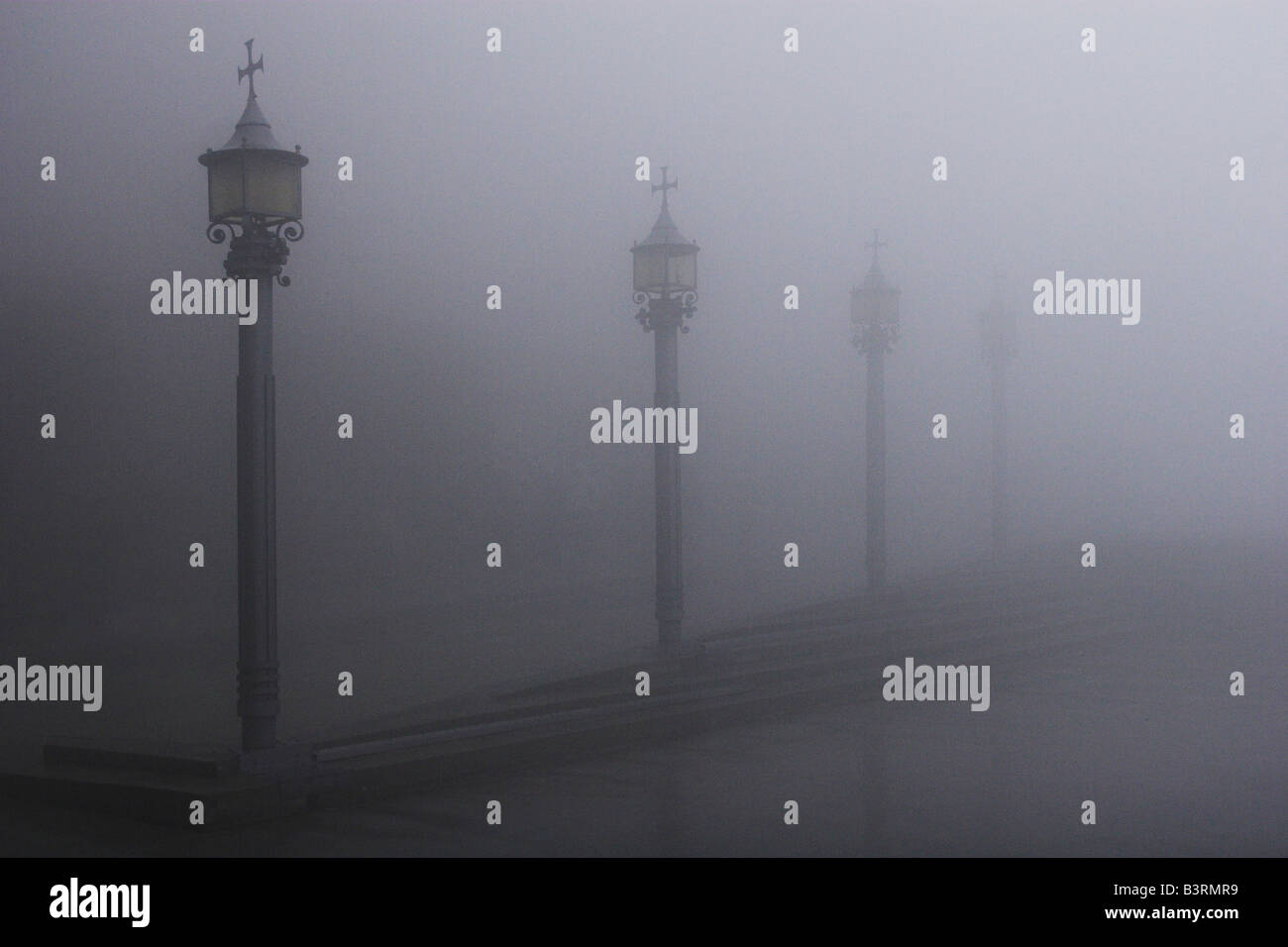 Fog above water hi-res stock photography and images - Alamy