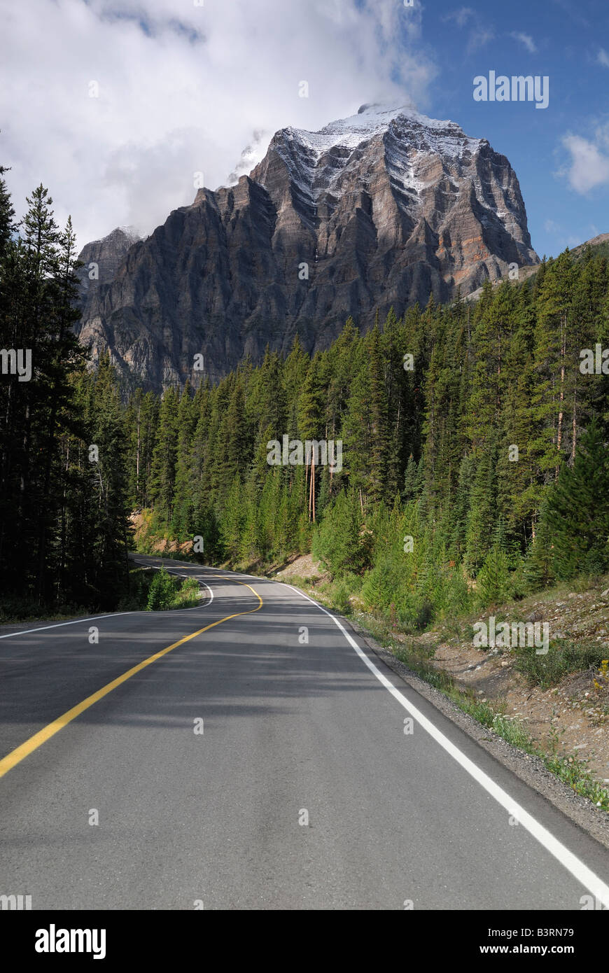 Temple mountain banff national park hi-res stock photography and images ...
