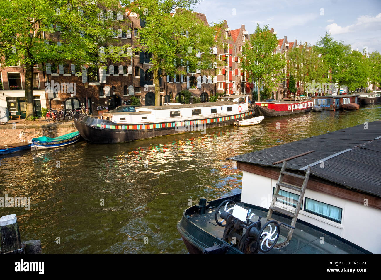 Amsterdam by boat hi-res stock photography and images - Alamy