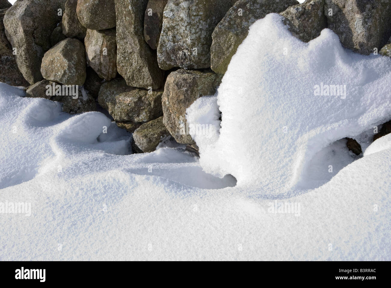 Fallen boulders hi-res stock photography and images - Alamy