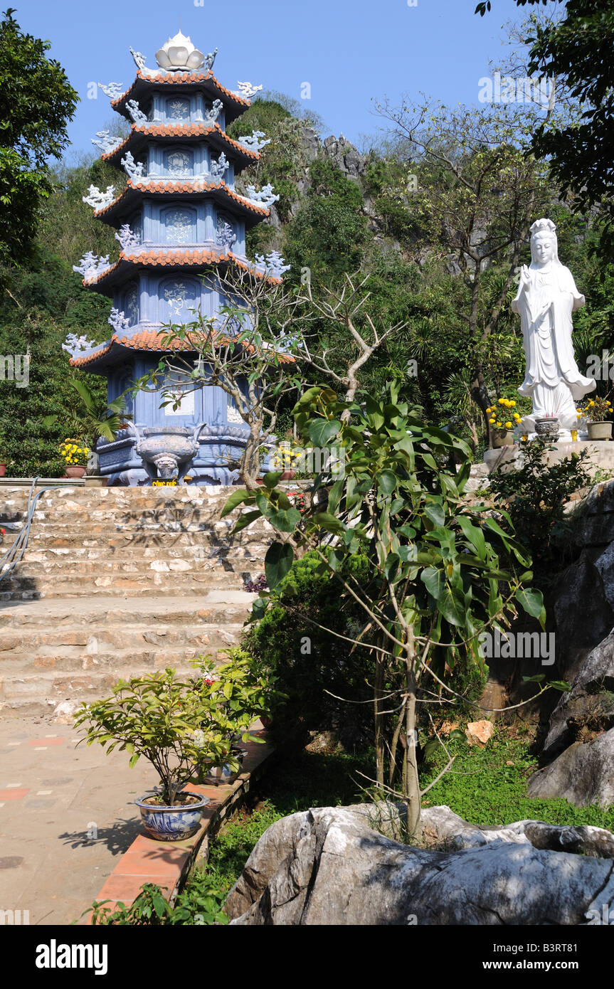 Tan hanh hi-res stock photography and images - Alamy