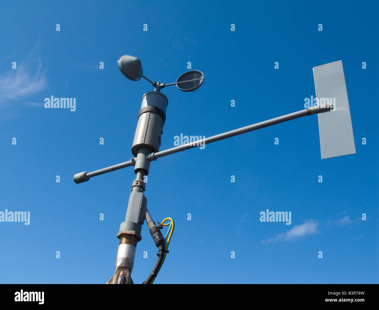 Wind monitoring meteorological mast met mast hi-res stock photography ...