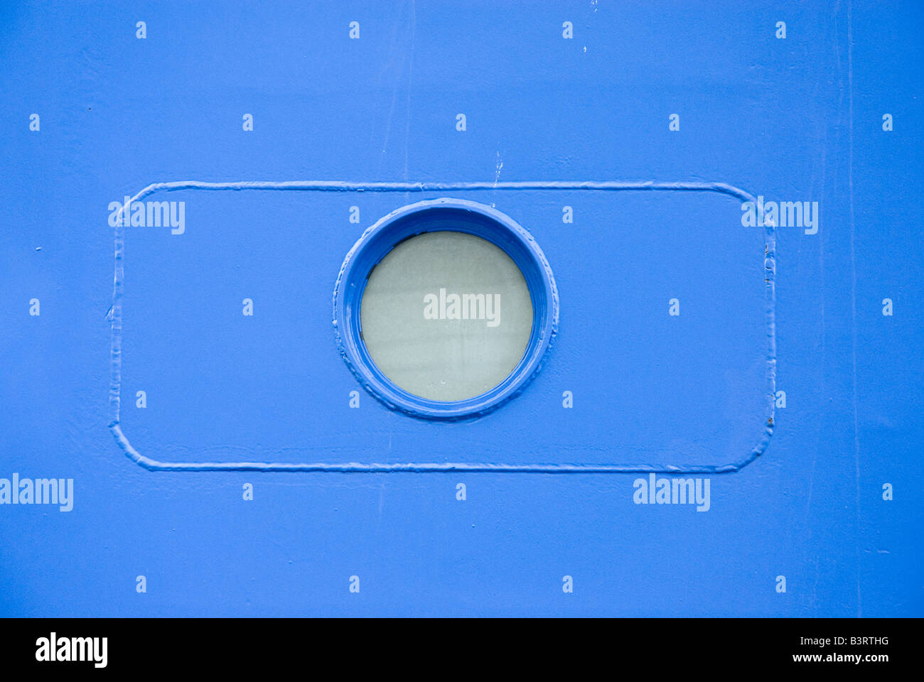 Porthole in side of ship Stock Photo - Alamy