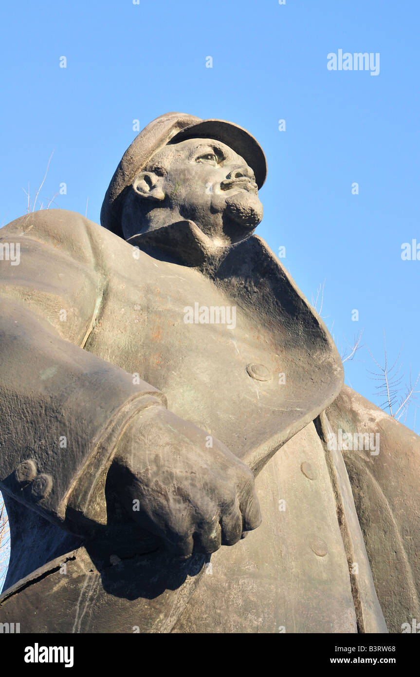 Giant statue of Lenin (Vladimir Illich Ulyanov), demoted from its ...