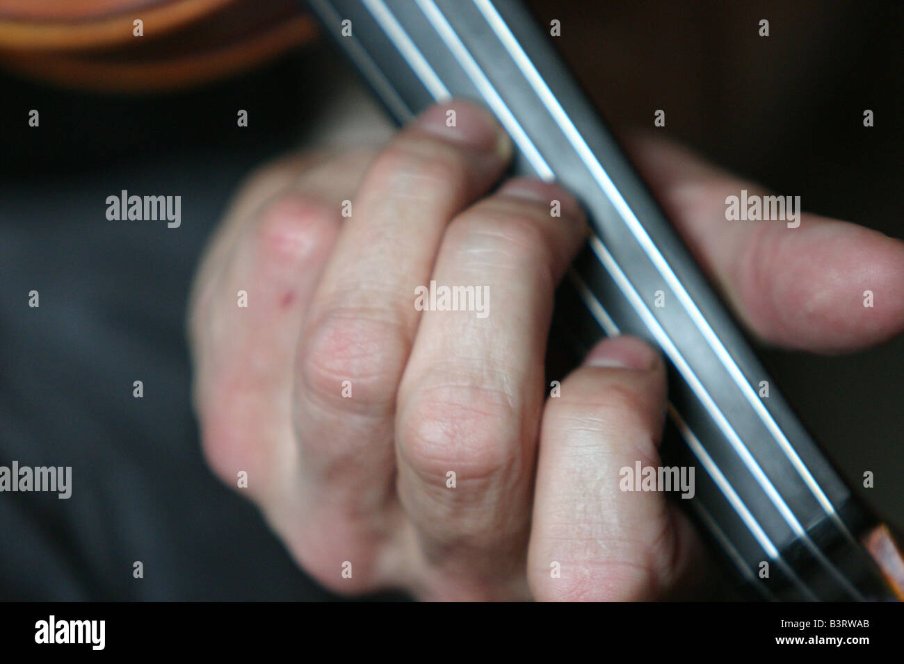 Fiddler pub hi-res stock photography and images - Alamy