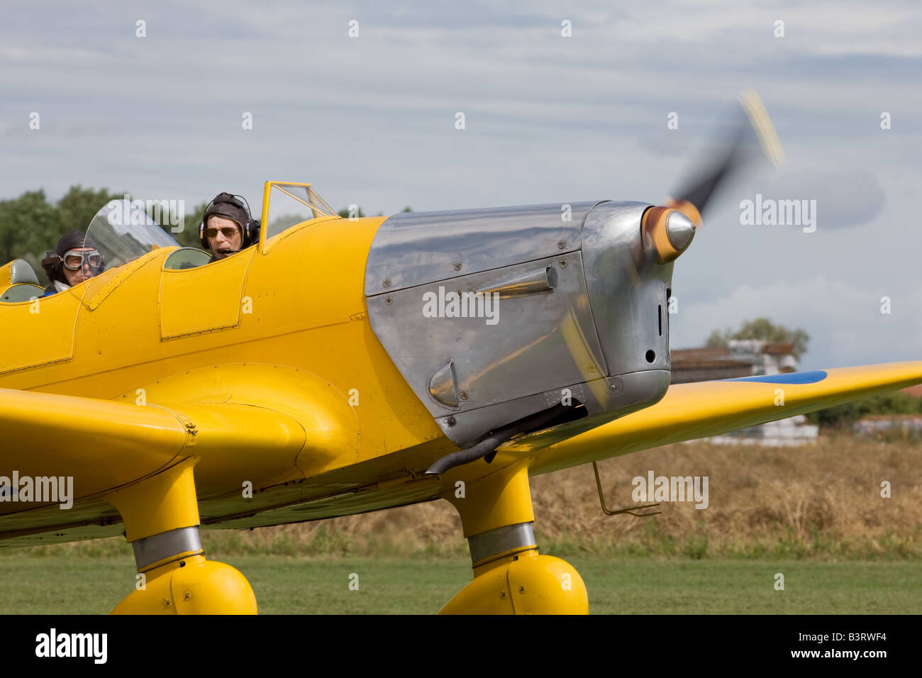 Miles hawk hi-res stock photography and images - Alamy