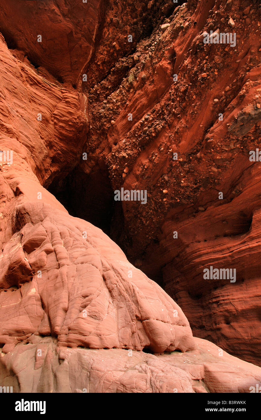 Coastal cave hi-res stock photography and images - Alamy