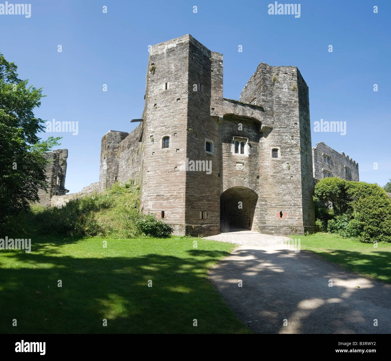 the ruined castle of berry pomeroy totnes devon Stock Photo - Alamy