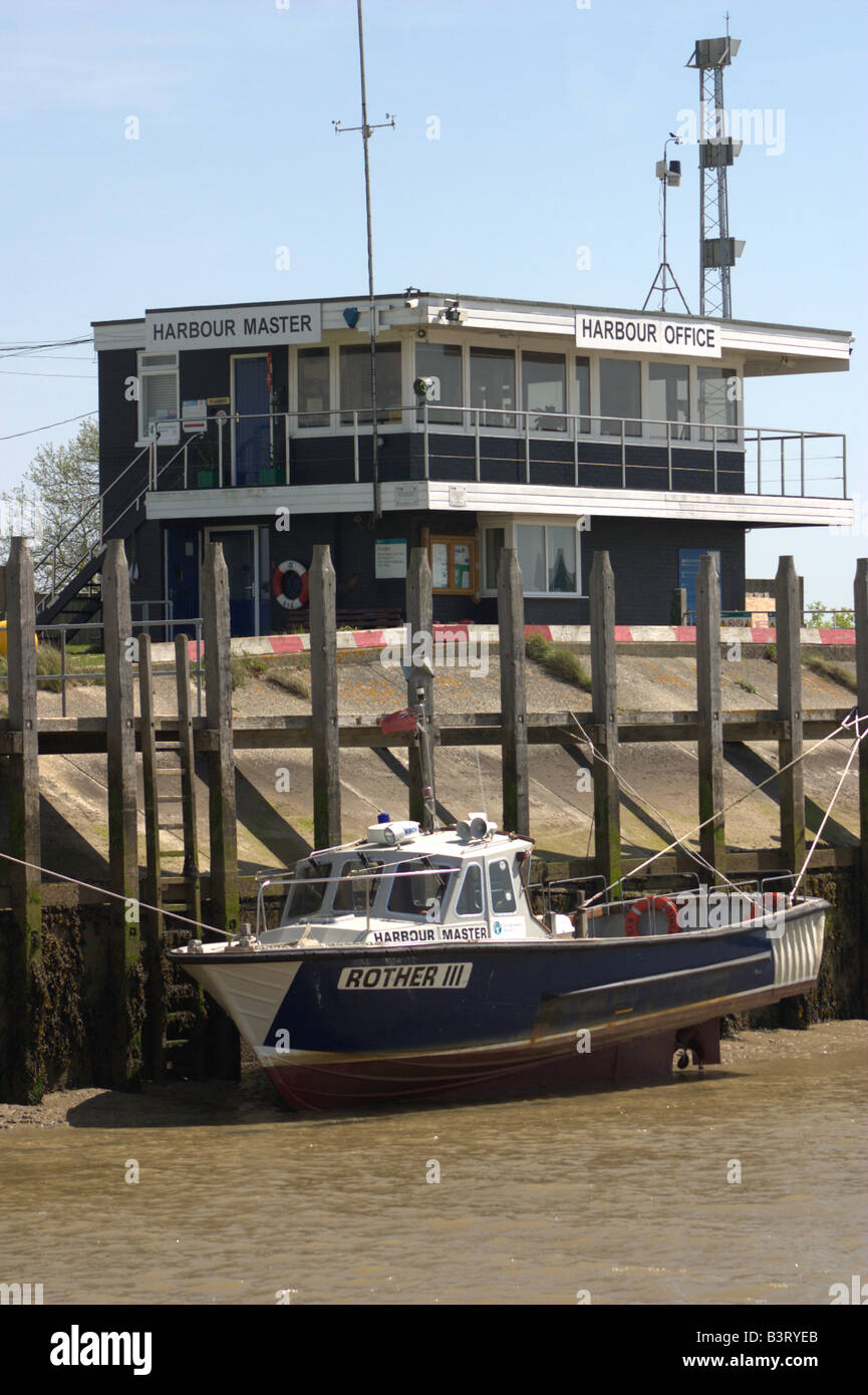 boat harbour master office patrol jetty low tide rye east sussex Stock ...