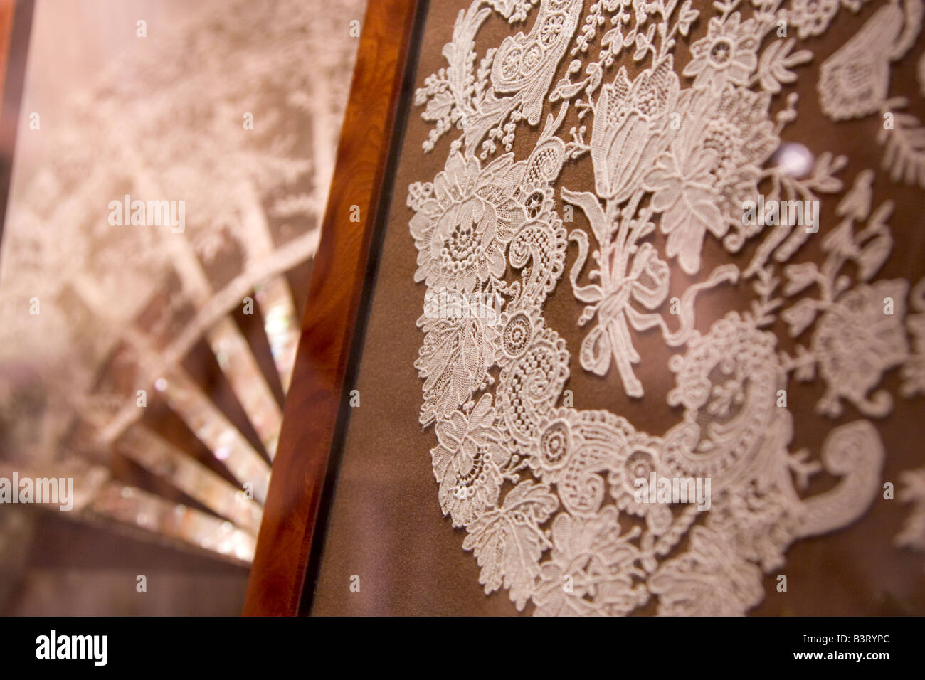 Lace shop near the Grand Place selling traditional lace embroidery and ...