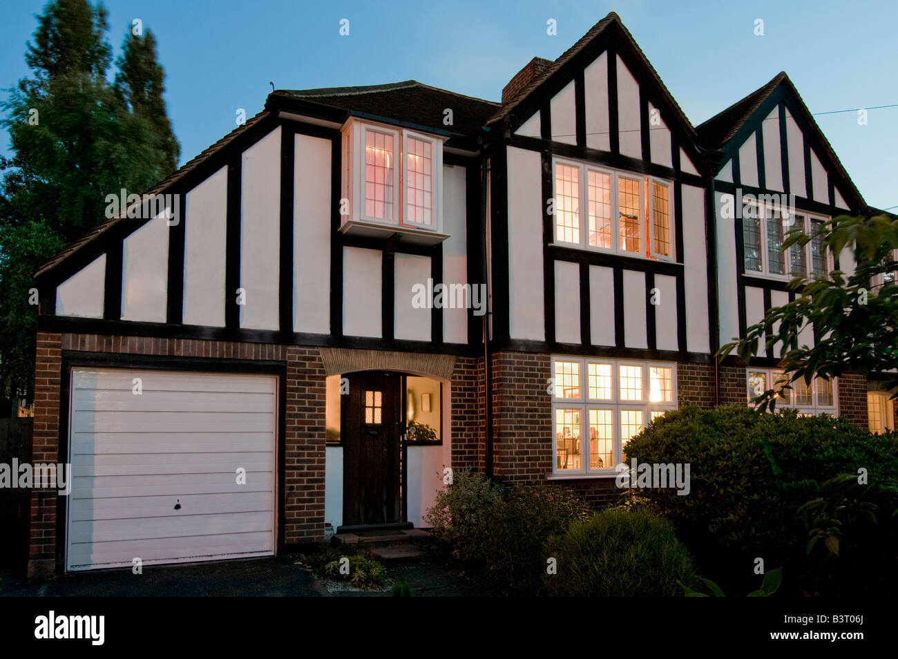 Beautiful design and balance... home in suburban Chicago designed by ...