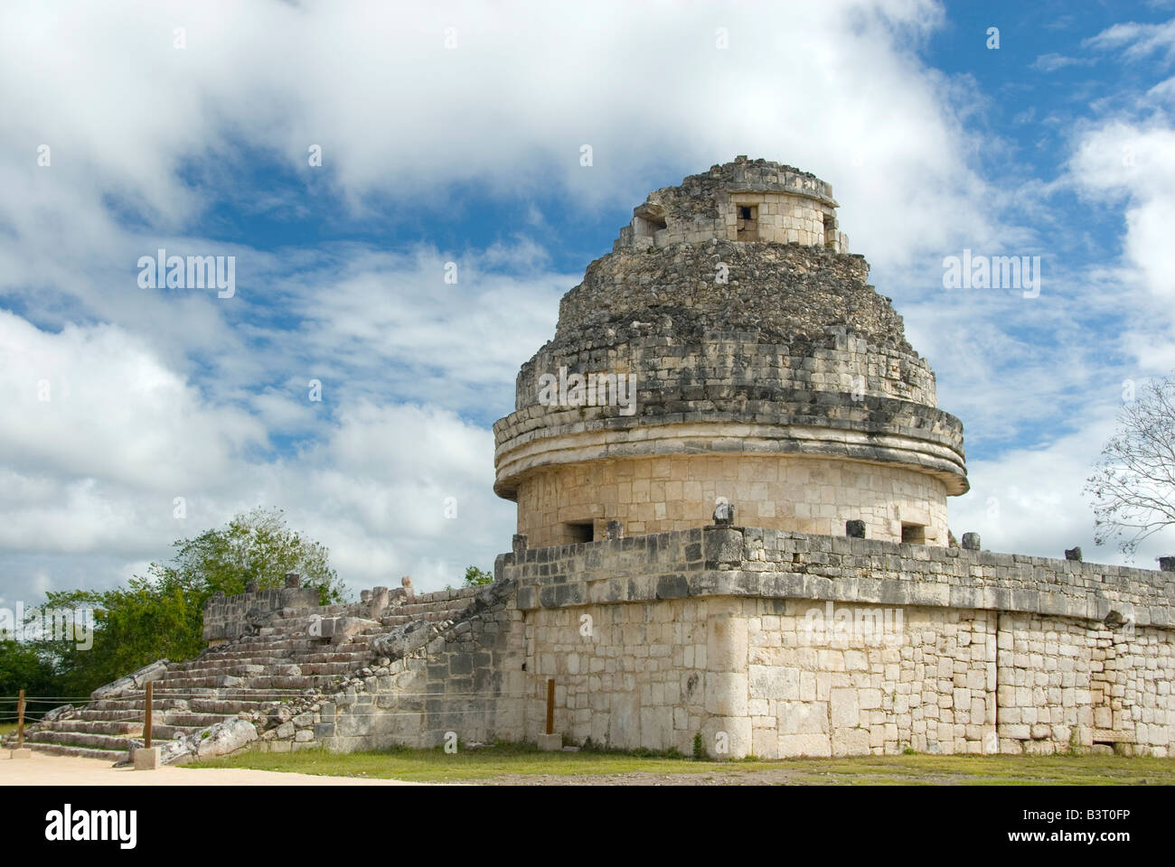 Toltec architecture hi-res stock photography and images - Alamy