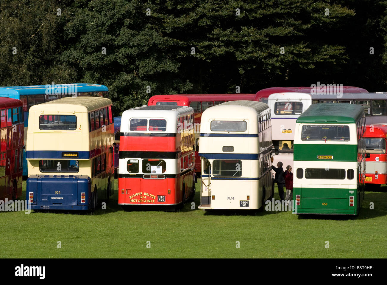 vintage bus rally Heaton park Manchester 2008 Stock Photo - Alamy