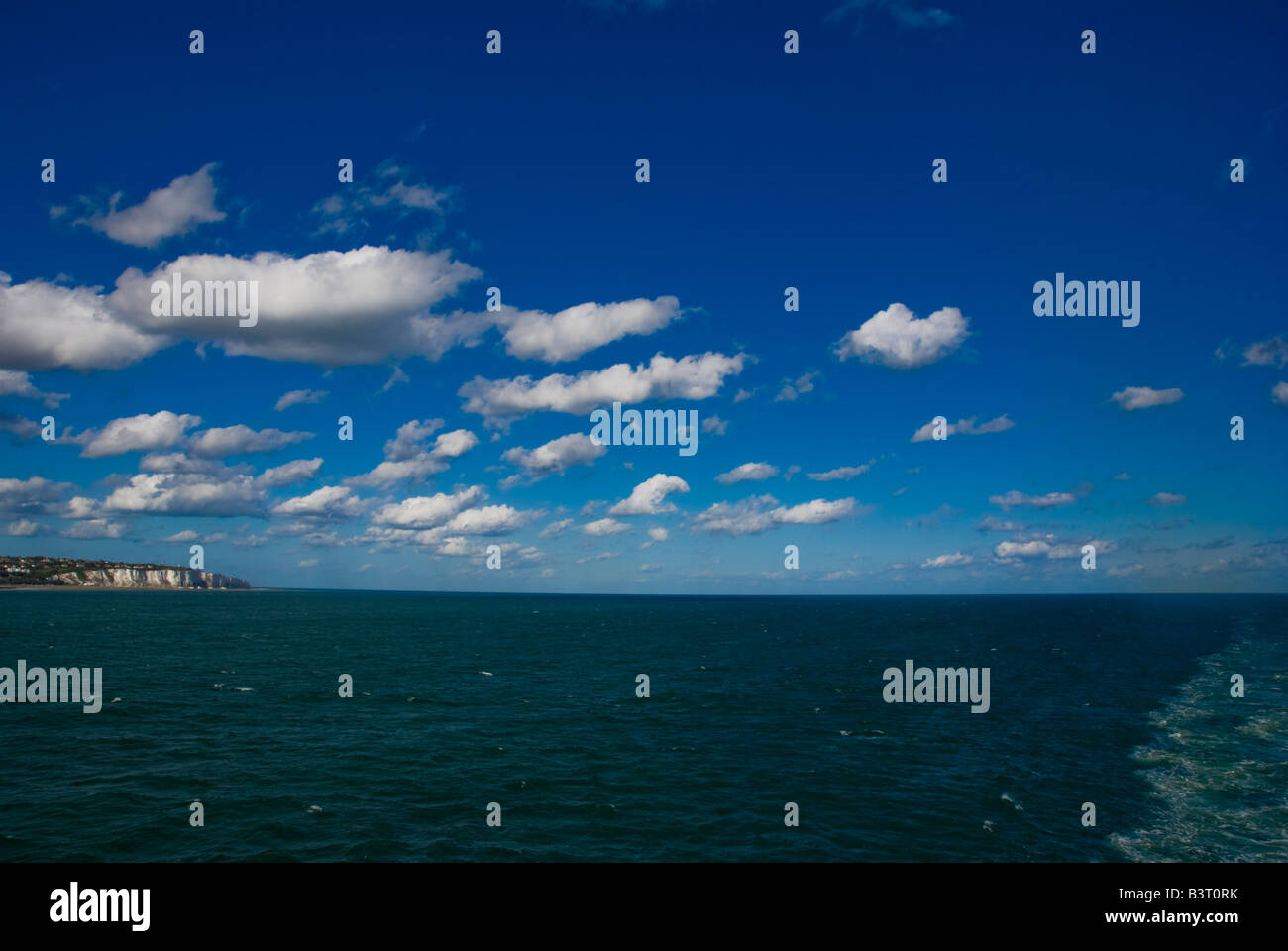 Europe UK england kent dover white cliffs Stock Photo - Alamy