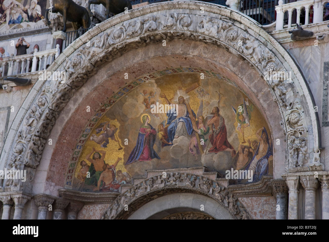 mosaic art in arc in venice Stock Photo - Alamy
