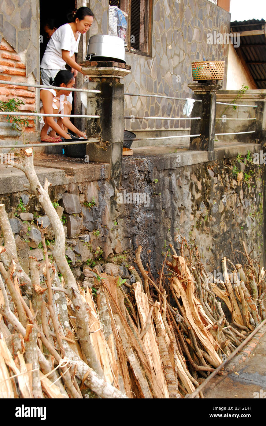 bali aga villagers cooking , julah, bali aga village , north bali ...
