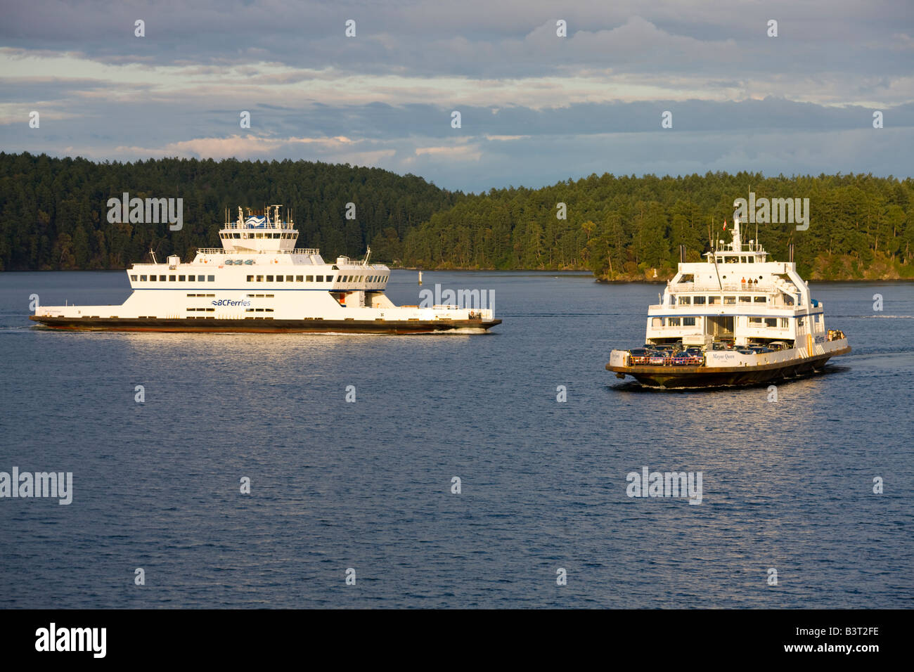 Mayne Queen of Cumberland ferry boat leaving Swartz Bay Queen of ...