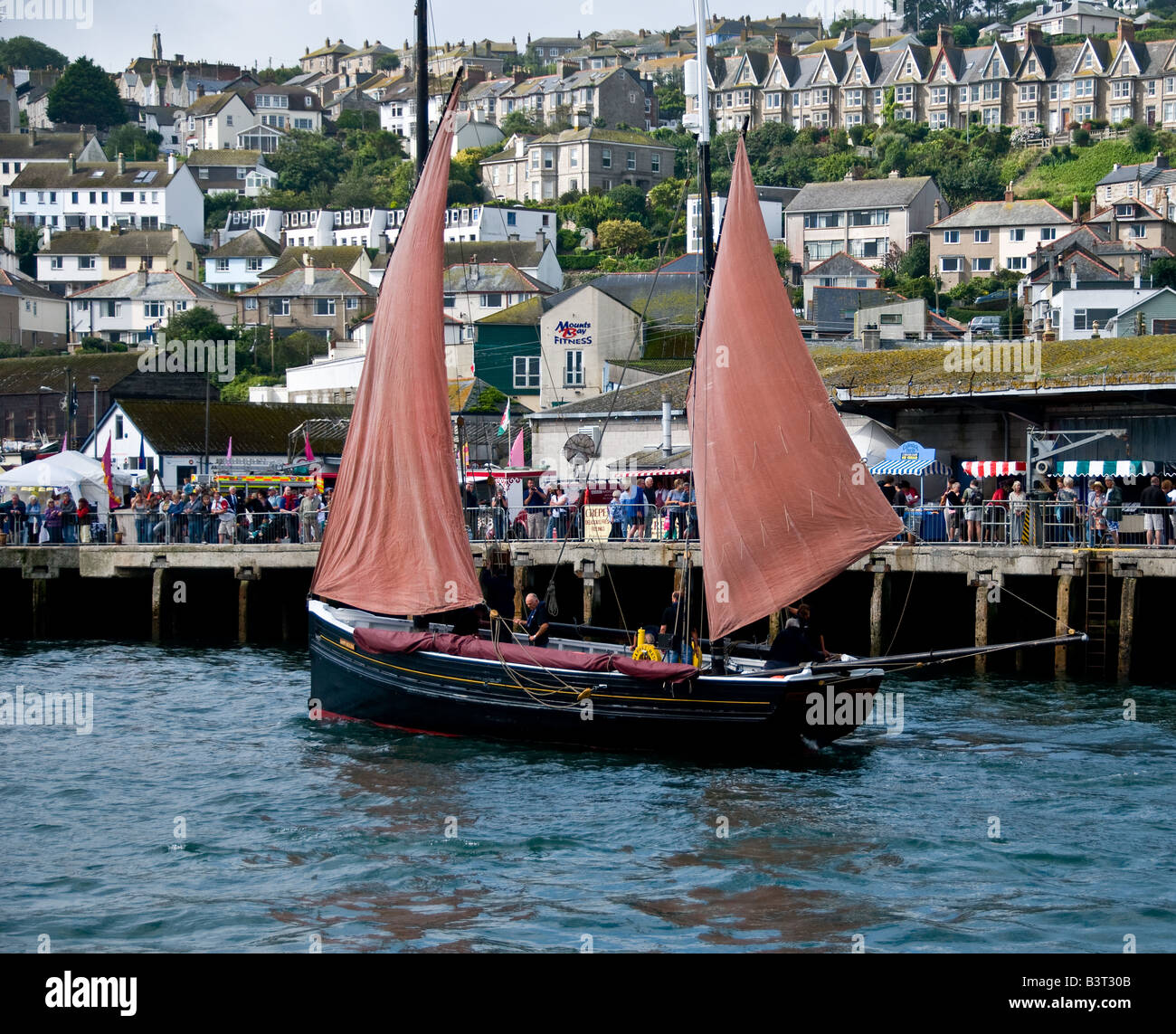 A traditional lugger in Newlyn Harbour Cornwall Stock Photo - Alamy