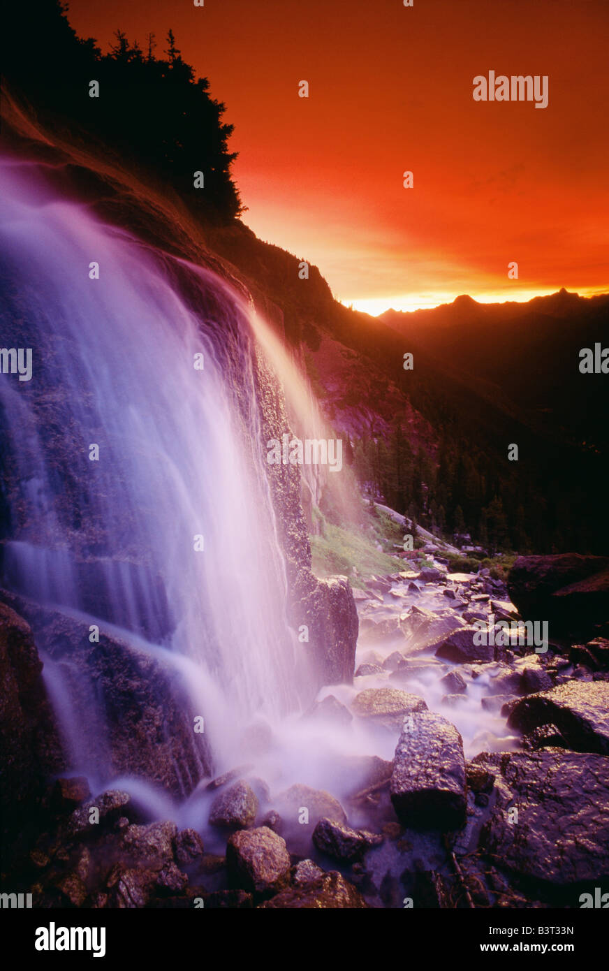 Bugaboo glacier provincial parks hi-res stock photography and images ...