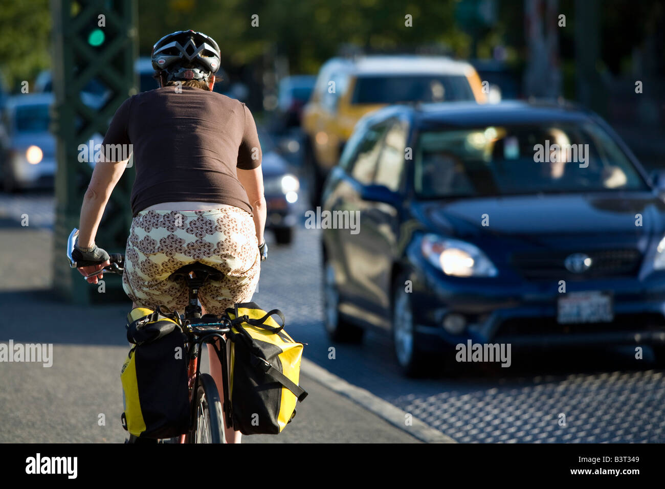 Seattle bike lane hi-res stock photography and images - Alamy