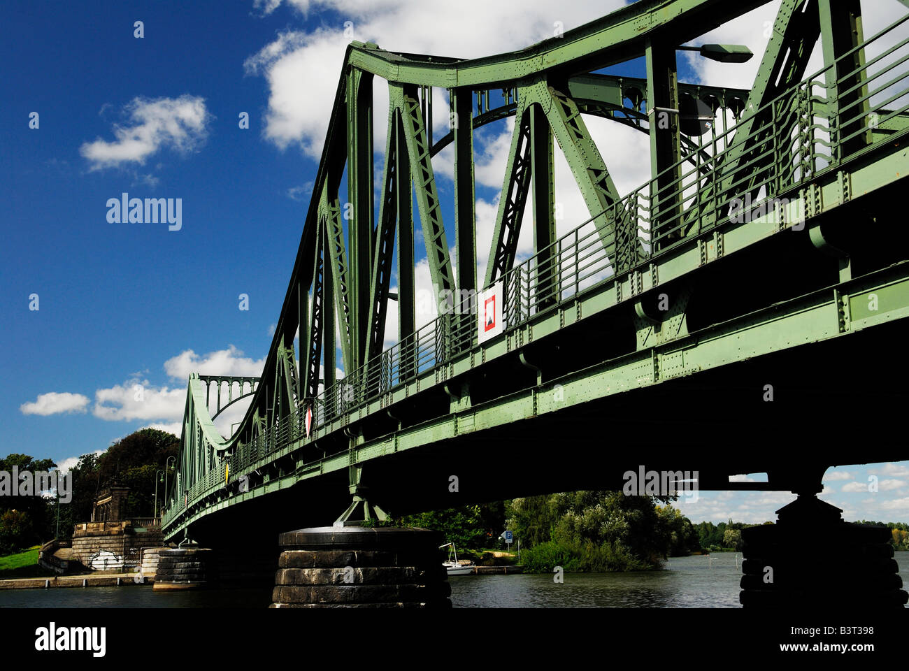 Historical bridge of spies hi-res stock photography and images - Alamy