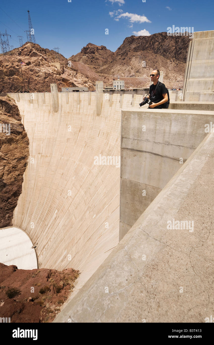 State line hoover dam hi-res stock photography and images - Alamy