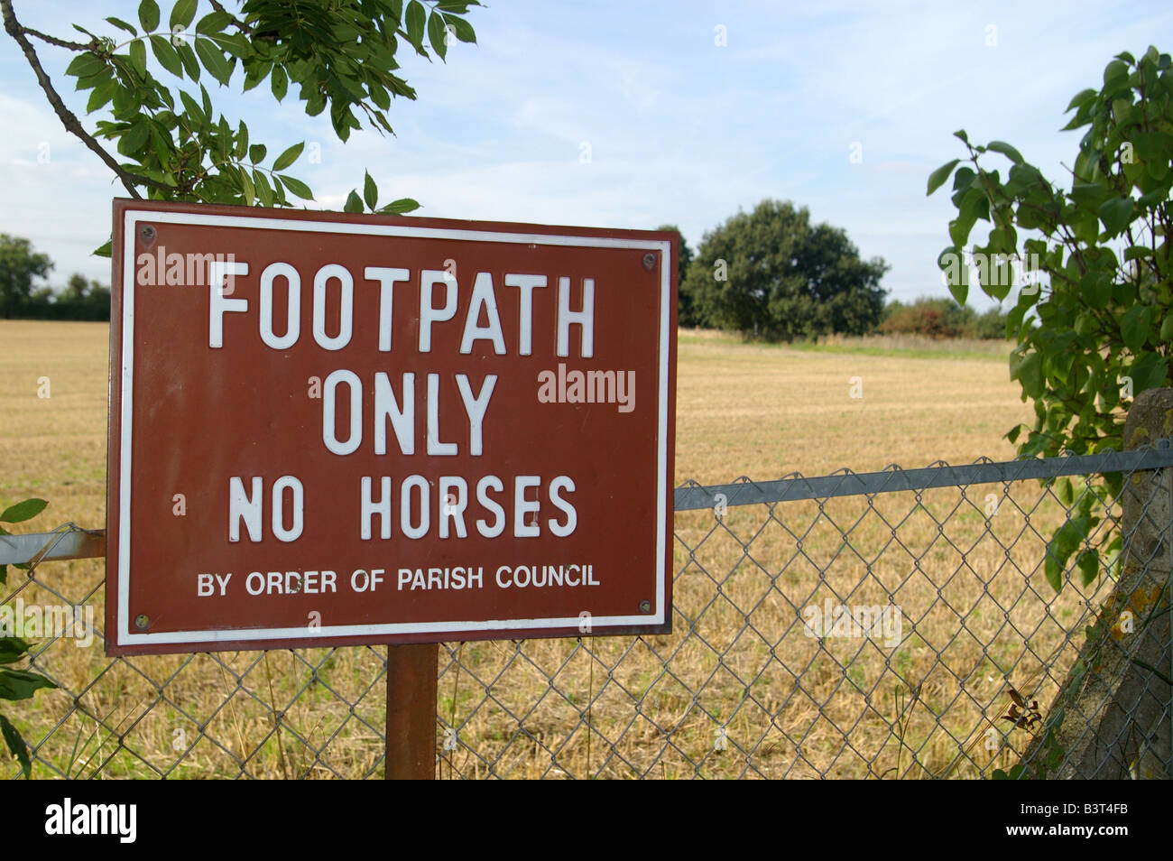 Footpath only no horses sign Stock Photo - Alamy