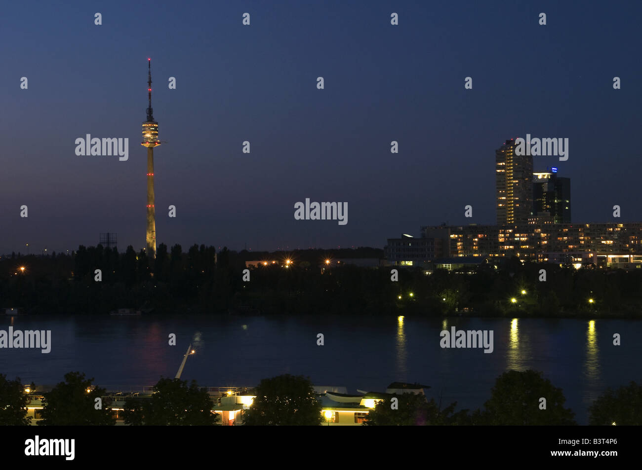 Wien an der Donau Vienna Danube River Stock Photo - Alamy