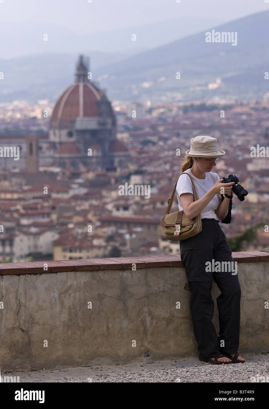 Chimping tourist hi-res stock photography and images - Alamy