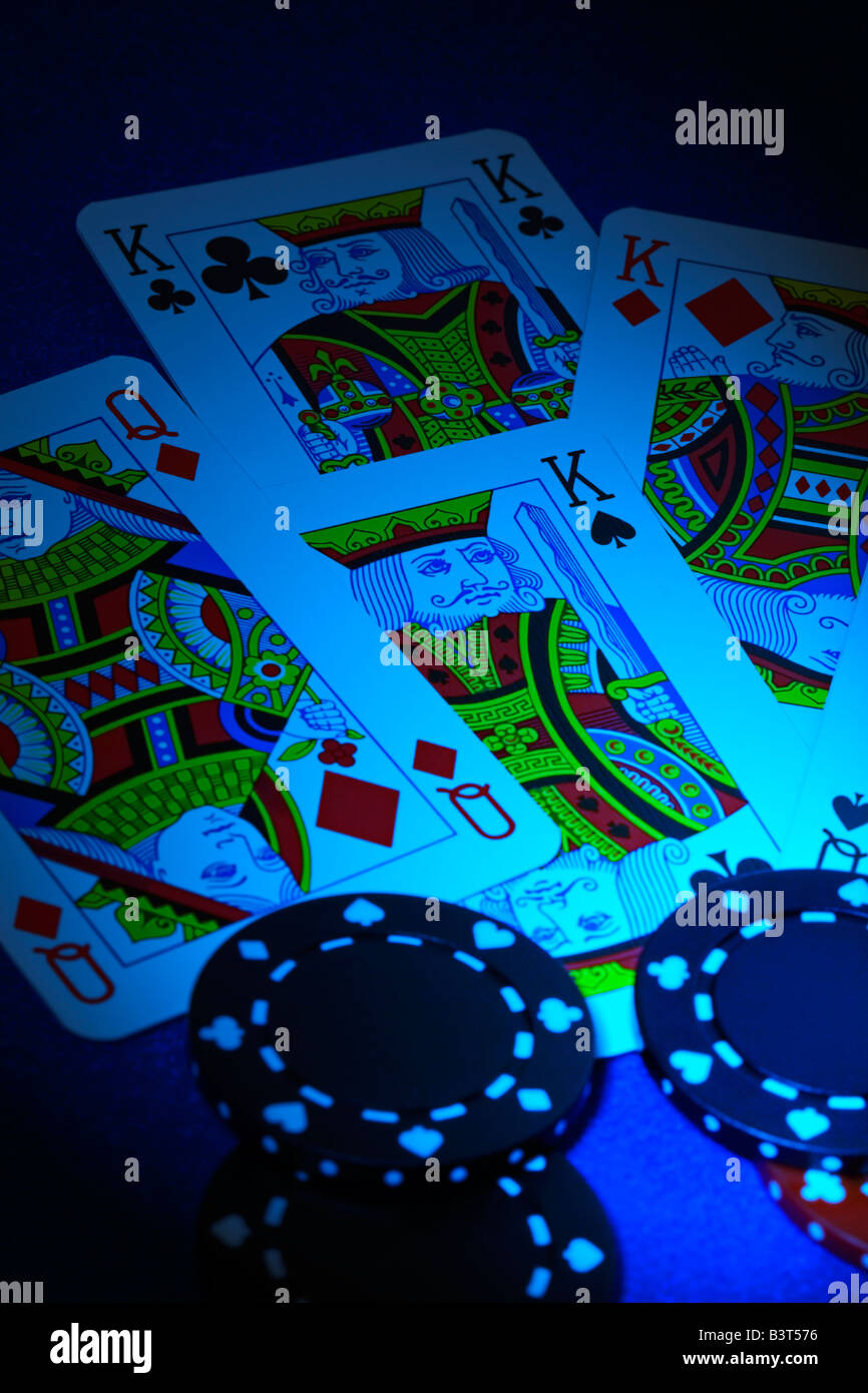 playing cards chips Stock Photo - Alamy