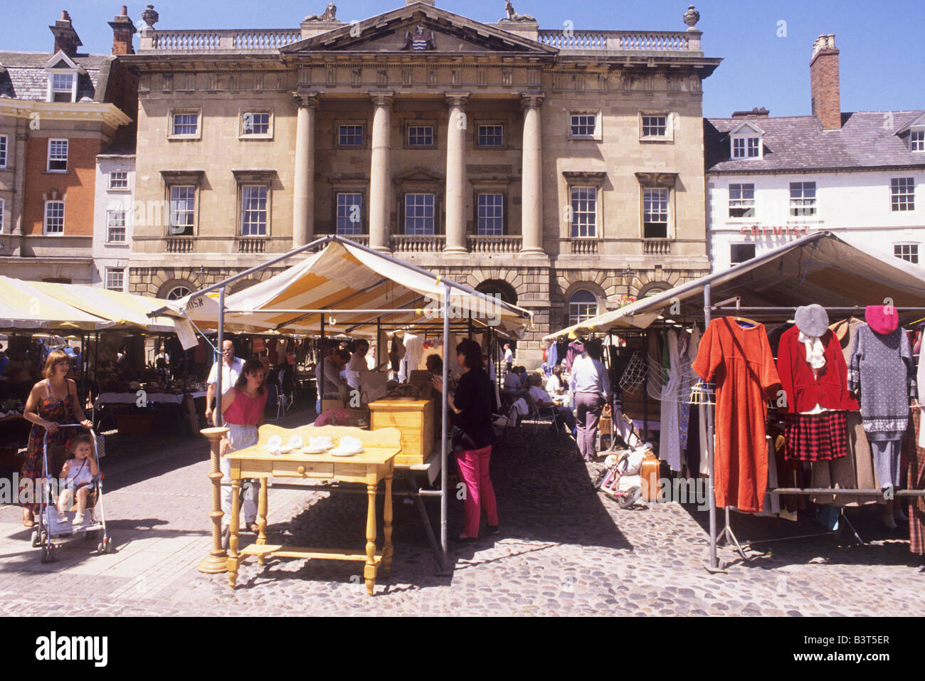 Newark Market stalls and Town Hall Nottinghamshire clothes stall ...