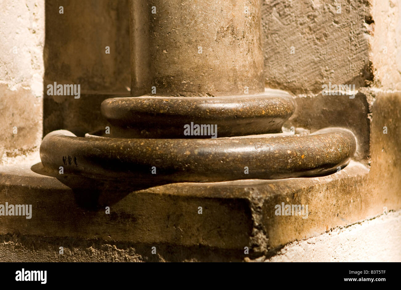 Circular column hi-res stock photography and images - Alamy