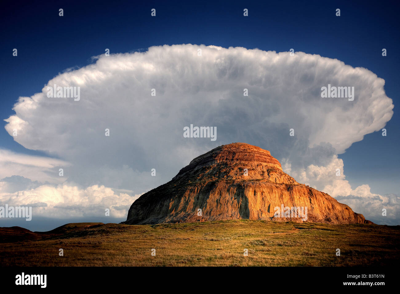 Castle Butte in Big Muddy Valley of Saskatchewan Stock Photo - Alamy