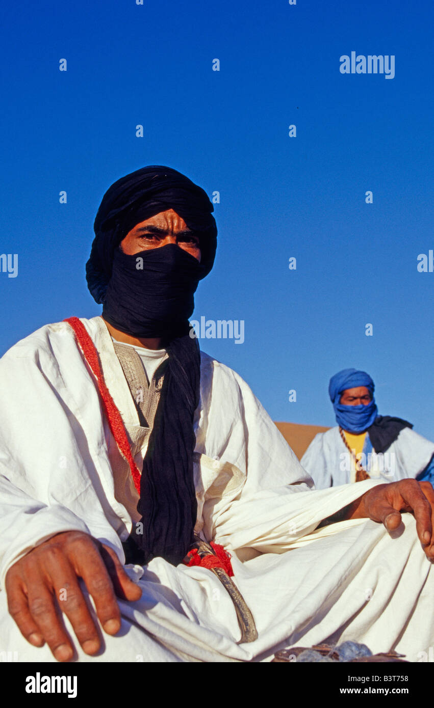 Africa morocco moroccan tribesman blue turban headdress sahara ...