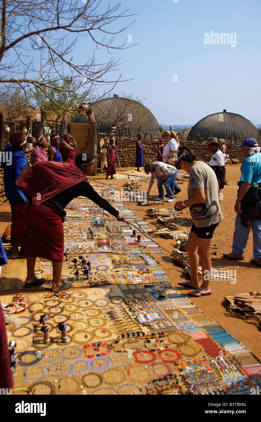 Shakaland zulu crafts hi-res stock photography and images - Alamy