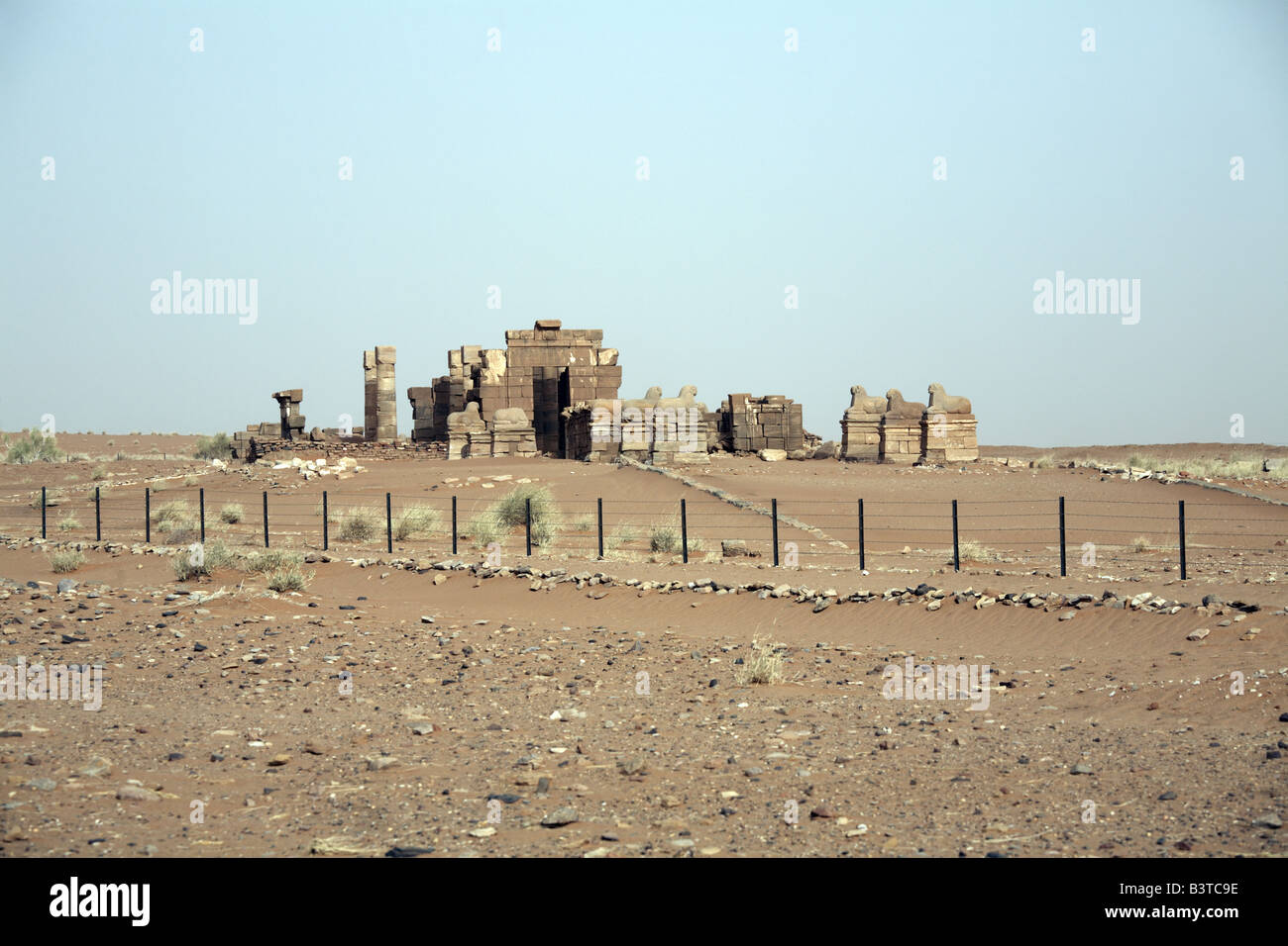 Naqa temple amun hi-res stock photography and images - Alamy