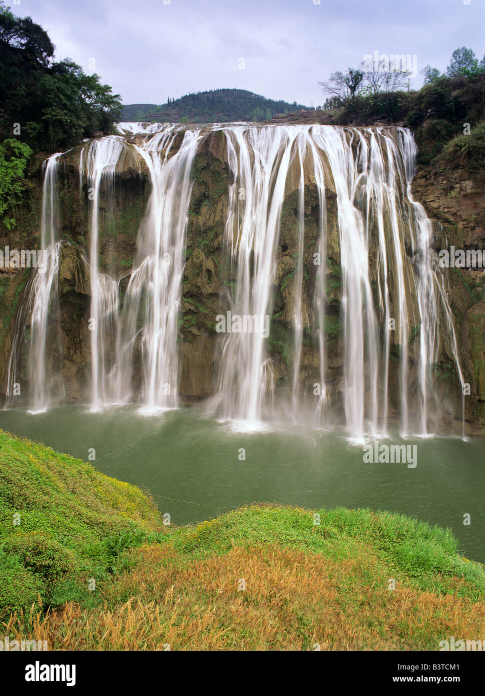 Huangguoshu waterfall national park hi-res stock photography and images ...