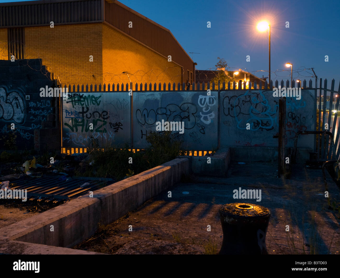 Disused derelict land hi-res stock photography and images - Alamy