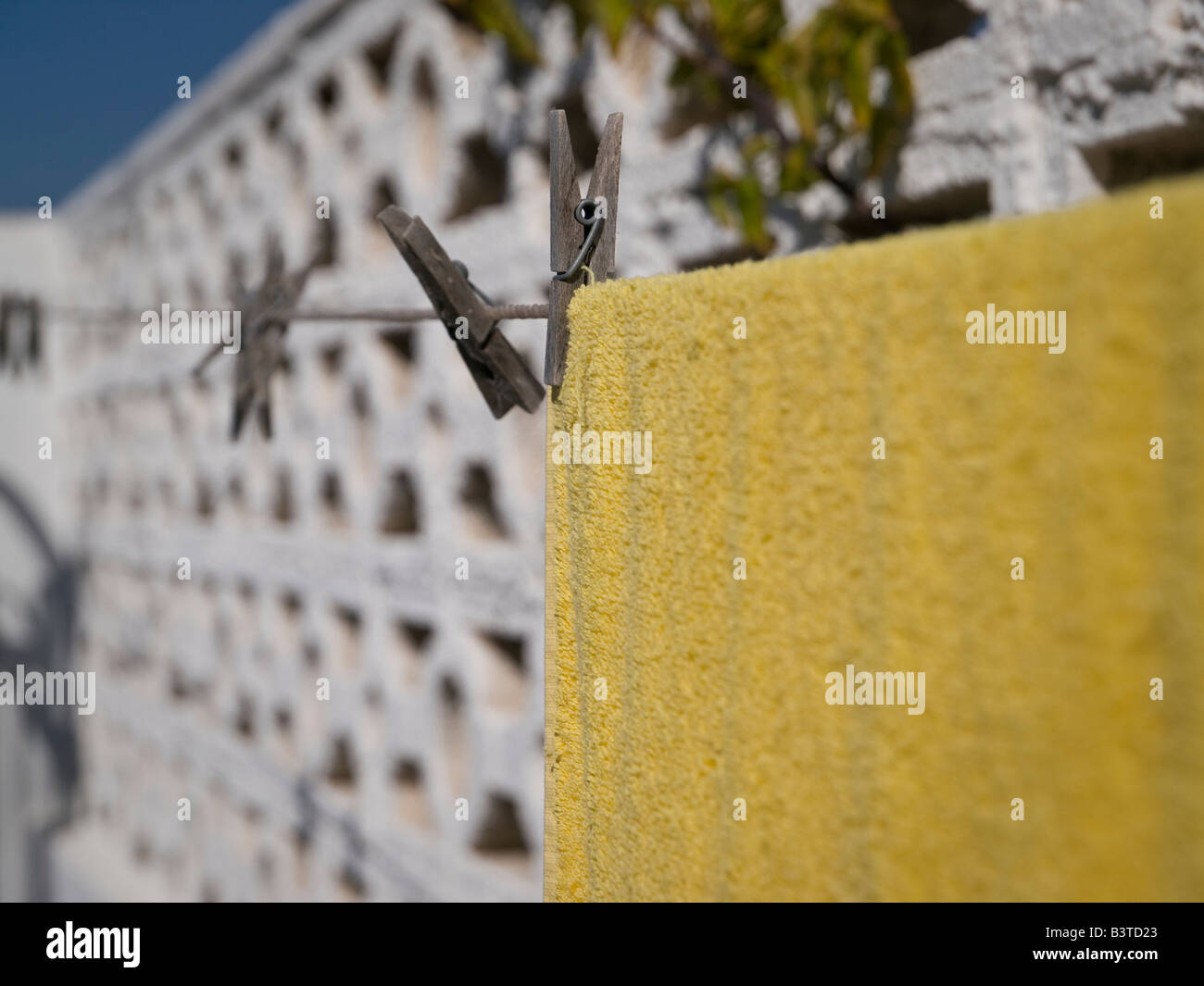 Towel drying pool hi-res stock photography and images - Alamy