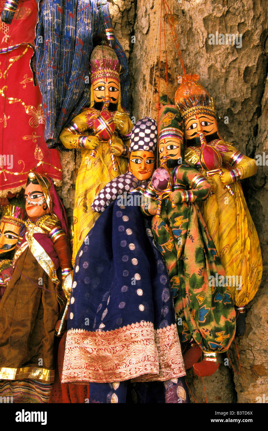 Papier mache puppets asia hi-res stock photography and images - Alamy