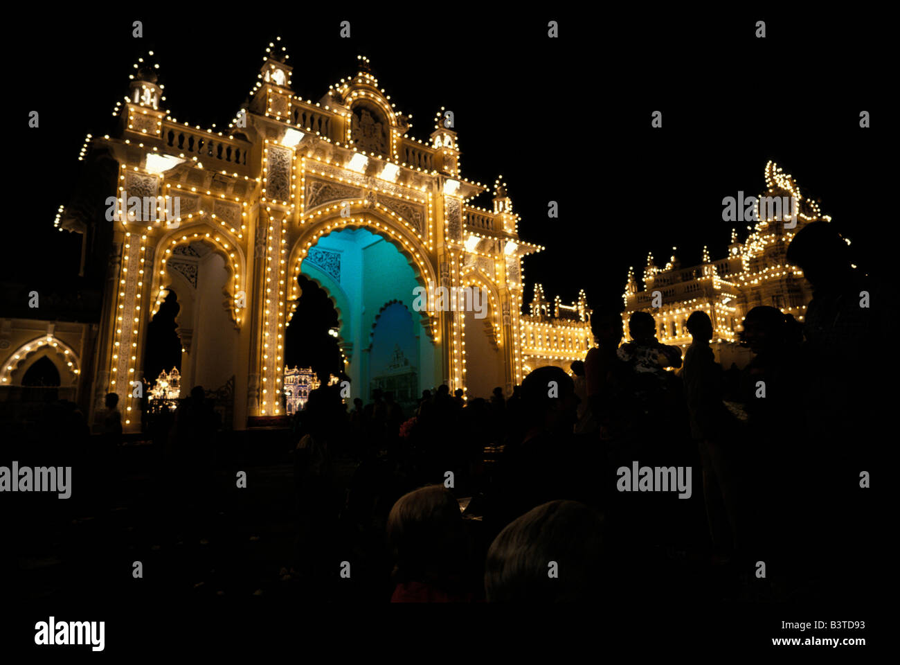 Asia, India, Karnataka, Mysore. Mysore Palace, illuminated gate Stock ...