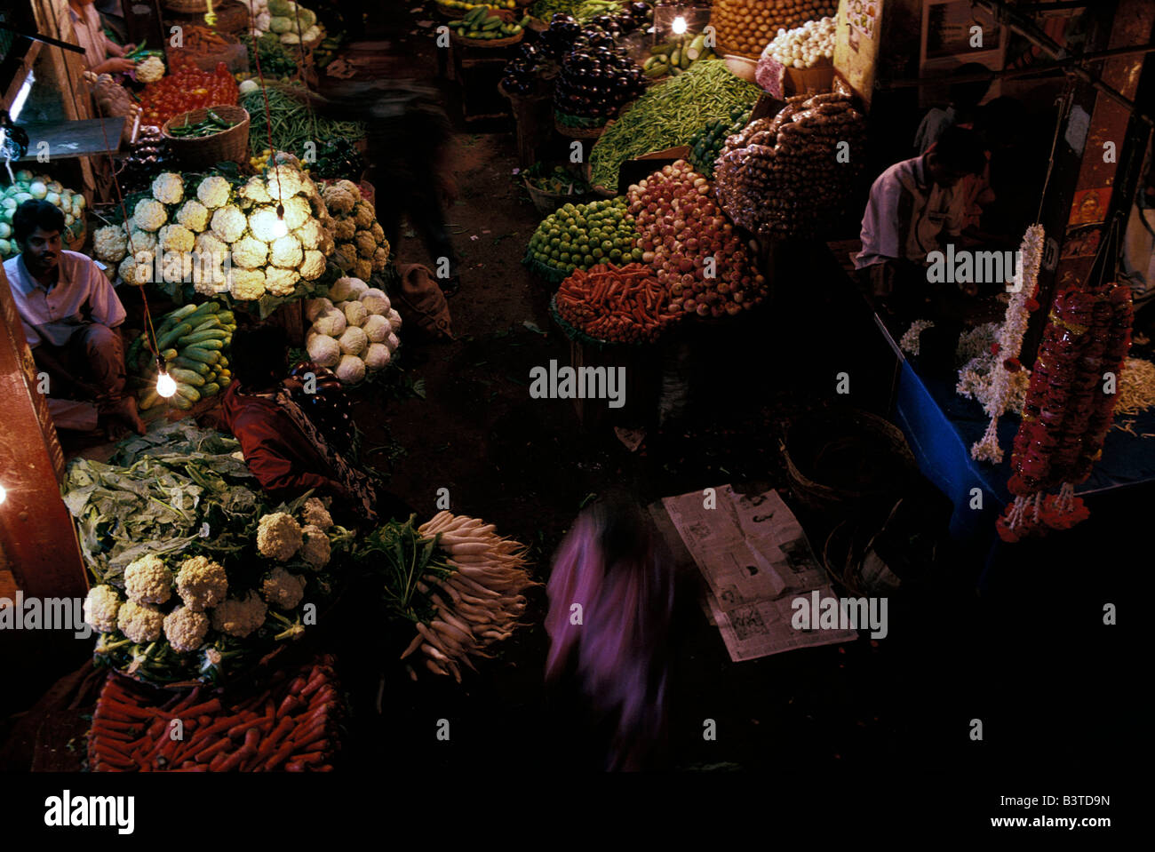 Russell market bangalore india hi-res stock photography and images - Alamy