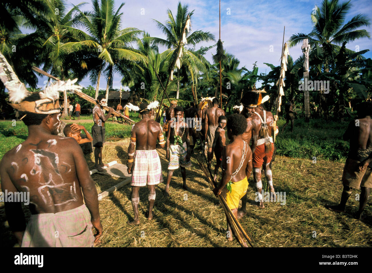Oceania, Indonesia, Irian Jaya. Asmat people Stock Photo - Alamy Oceania, Indonesia, Irian Jaya. Asmat people Stock Photo - Alamy