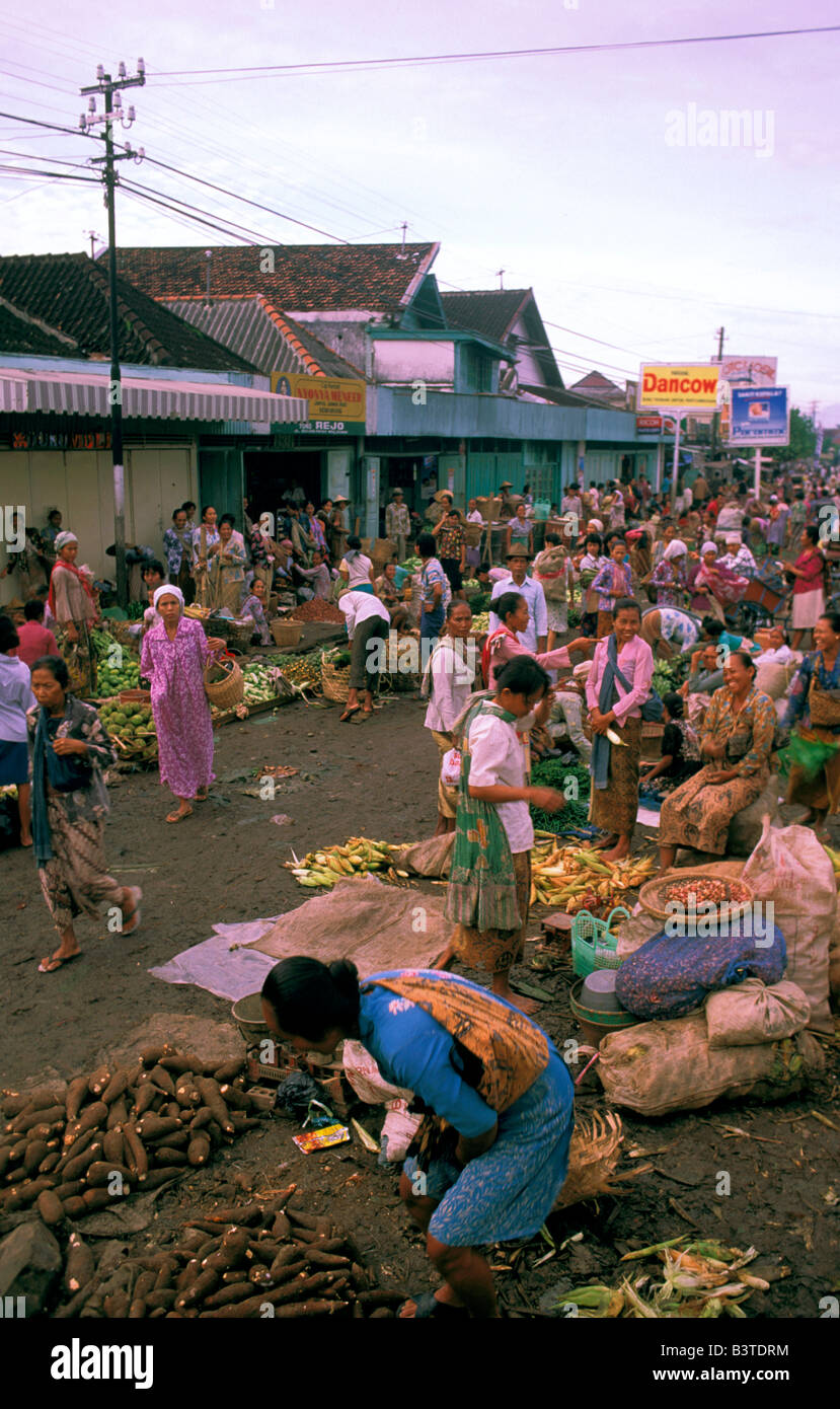 Oceania, Indonesia, Java. Village market Stock Photo - Alamy