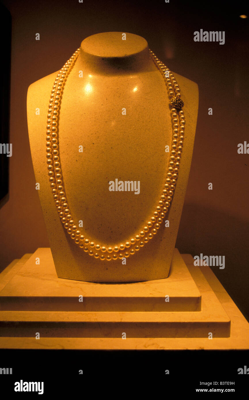 Mikimoto pearl hi-res stock photography and images - Alamy